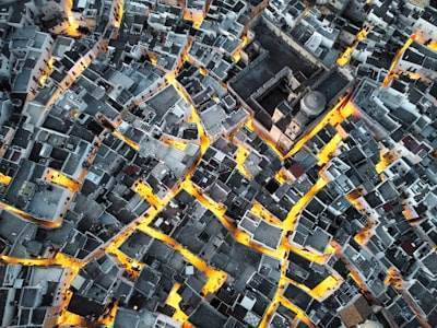 Skyfall-GS: Sintetizando escenas urbanas en 3D inmersivas a partir de ...